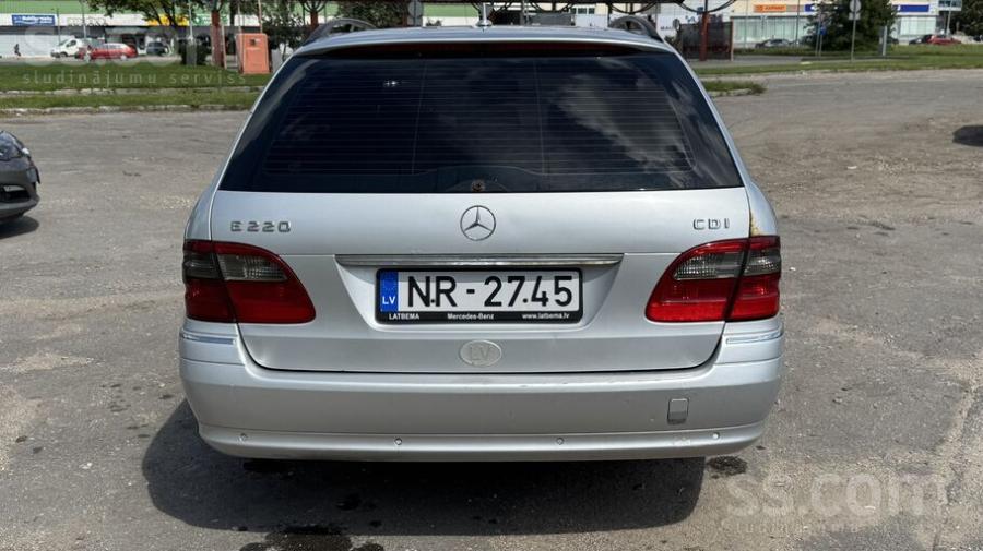 Pelēks Mercedes-Benz E 220 2007 Rīga, ar dzinēja tilpumu 2.20 L un nobraukumu 350 tūkst. km par 1450 €, foto 7 vietnē AUTOMOTO.COM.LV