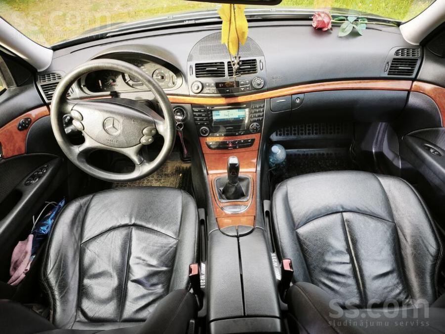 Серый Мерседес E 220 2007 в Тукумс, объемом двигателя 2.20 л и пробегом 315 тыс. км за 2750 €, фото 5 на AUTOMOTO.COM.LV