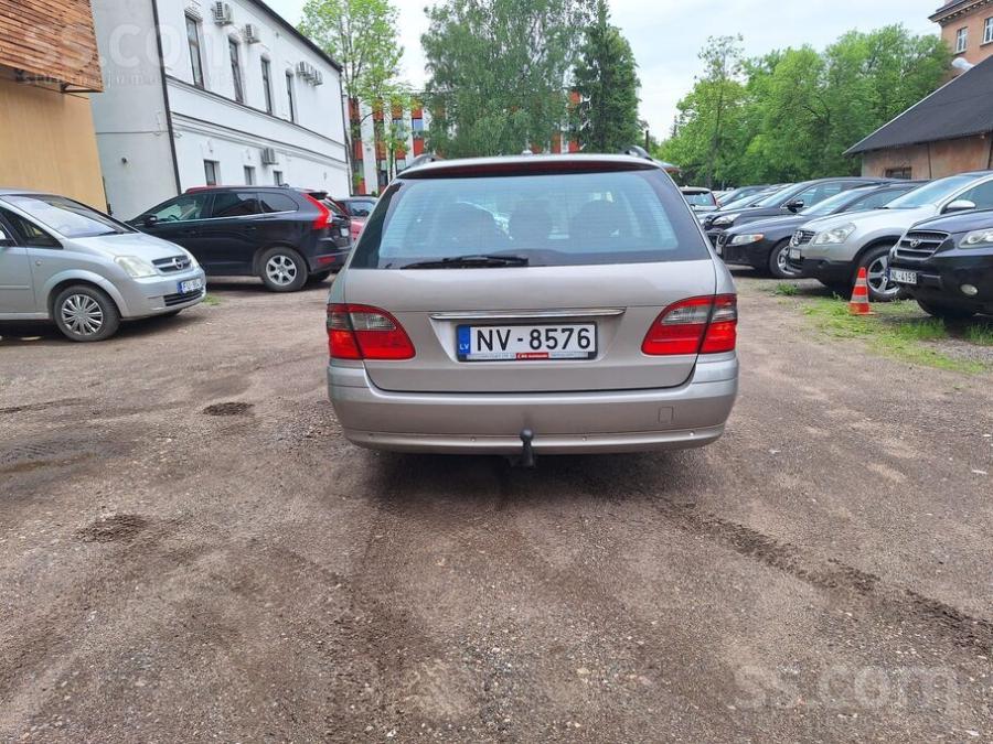 Pelēks Mercedes-Benz E 220 2008 Daugavpils, ar dzinēja tilpumu 2.20 L un nobraukumu 0 tūkst. km par 4150 €, foto 7 vietnē AUTOMOTO.COM.LV