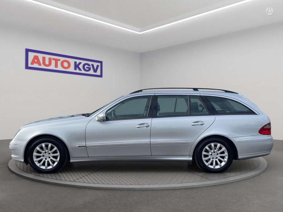 Серый Мерседес E 220 2008 в Вильнюс, объемом двигателя 2.20 л и пробегом 321 тыс. км за 4999 €, фото 3 на AUTOMOTO.COM.LV