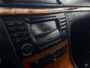 Grey Mercedes-Benz E 220 2008 in Vilnius, with an engine capacity of 2.20 L and mileage of 321 thousand km for 4999 €, photo 19 on AUTOMOTO.COM.LV