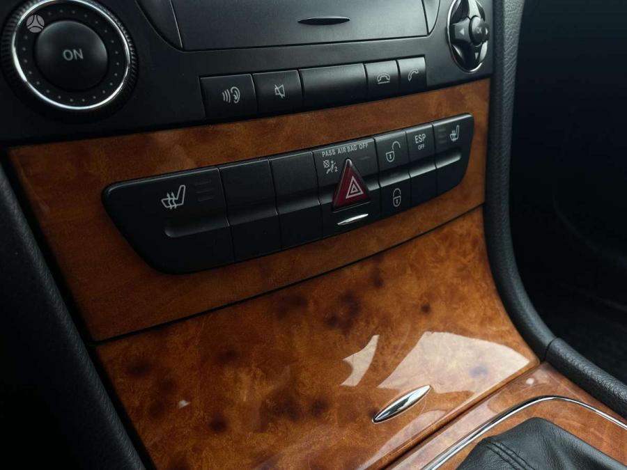 Grey Mercedes-Benz E 220 2008 in Vilnius, with an engine capacity of 2.20 L and mileage of 321 thousand km for 4999 €, photo 20 on AUTOMOTO.COM.LV