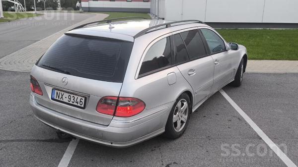 Mercedes-Benz E 220 2008 in Bauska on AUTOMOTO.COM.LV Grey Mercedes-Benz E 220 2008 in Bauska, with an engine capacity of 2.10 L and mileage of 302 thousand km for 3750 €, photo 4 on AUTOMOTO.COM.LV