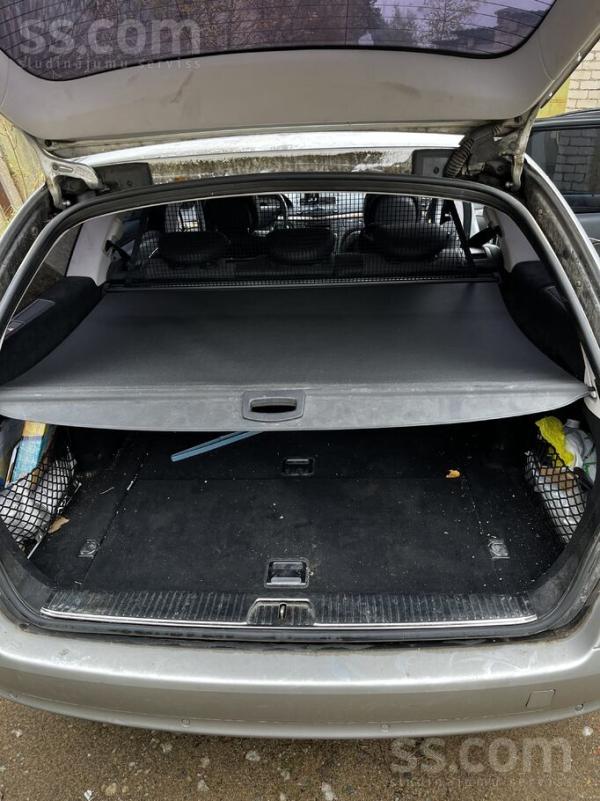 Grey Mercedes-Benz E 220 2008 in Daugavpils, with an engine capacity of 2.20 L and mileage of 400 thousand km for 3000 €, photo 4 on AUTOMOTO.COM.LV