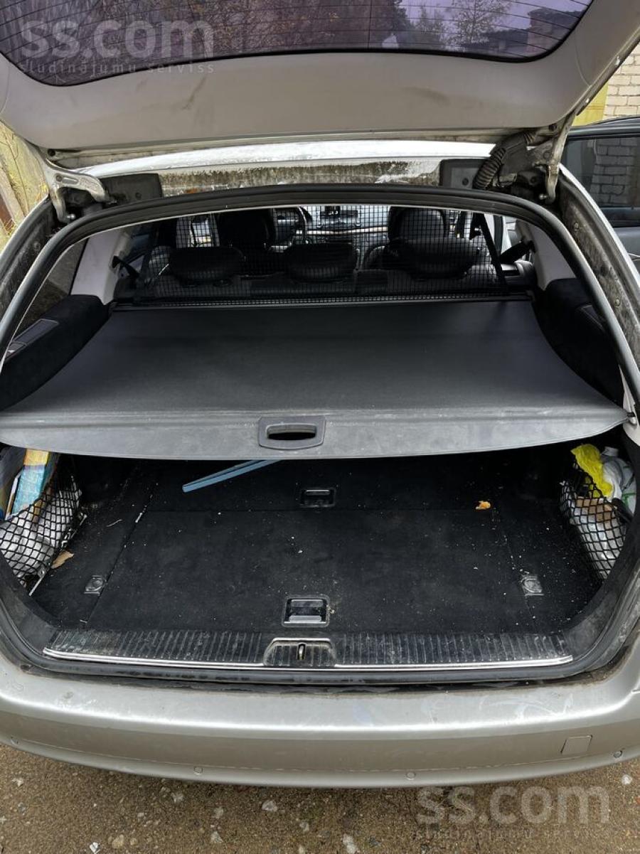 Grey Mercedes-Benz E 220 2008 in Daugavpils, with an engine capacity of 2.20 L and mileage of 400 thousand km for 3000 €, photo 4 on AUTOMOTO.COM.LV