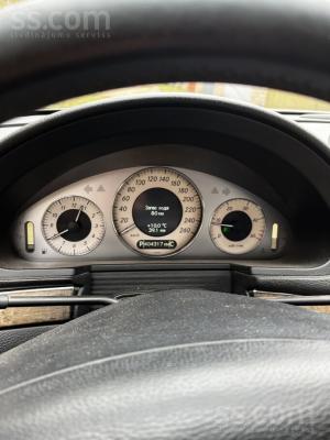 Grey Mercedes-Benz E 220 2008 in Daugavpils, with an engine capacity of 2.20 L and mileage of 400 thousand km for 3000 €, photo 7 on AUTOMOTO.COM.LV