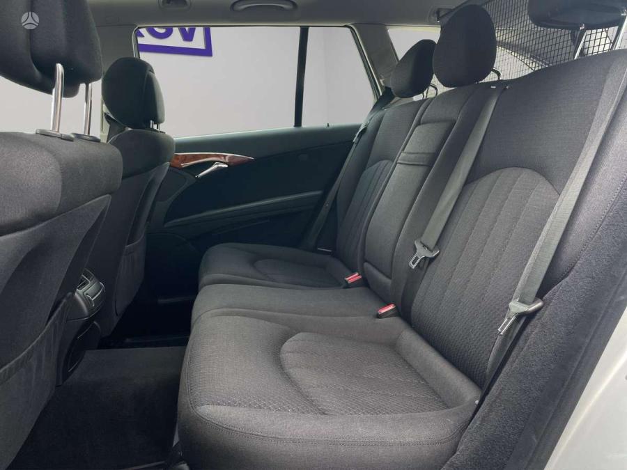 Pelēks Mercedes-Benz E 220 2008 Viļņa, ar dzinēja tilpumu 2.20 L un nobraukumu 321 tūkst. km par 4999 €, foto 13 vietnē AUTOMOTO.COM.LV