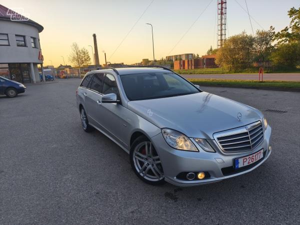 Pelēks Mercedes-Benz E 220 2010 Jurbarkas, ar dzinēja tilpumu 2.20 L un nobraukumu 286 tūkst. km par 4400 €, foto 1 vietnē AUTOMOTO.COM.LV
