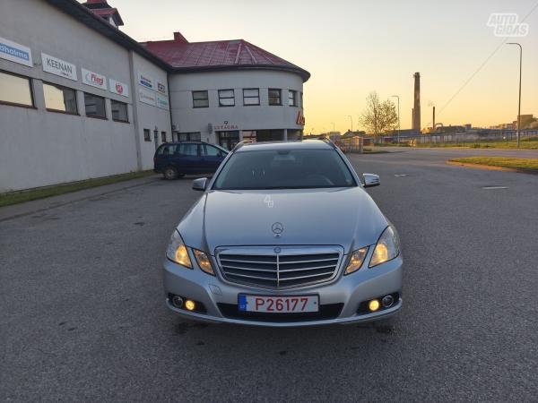 Pelēks Mercedes-Benz E 220 2010 Jurbarkas, ar dzinēja tilpumu 2.20 L un nobraukumu 286 tūkst. km par 4400 €, foto 7 vietnē AUTOMOTO.COM.LV