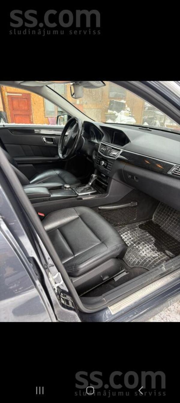 Grey Mercedes-Benz E 220 2010 in Riga, with an engine capacity of 2.20 L and mileage of 324 thousand km for 4750 €, photo 3 on AUTOMOTO.COM.LV