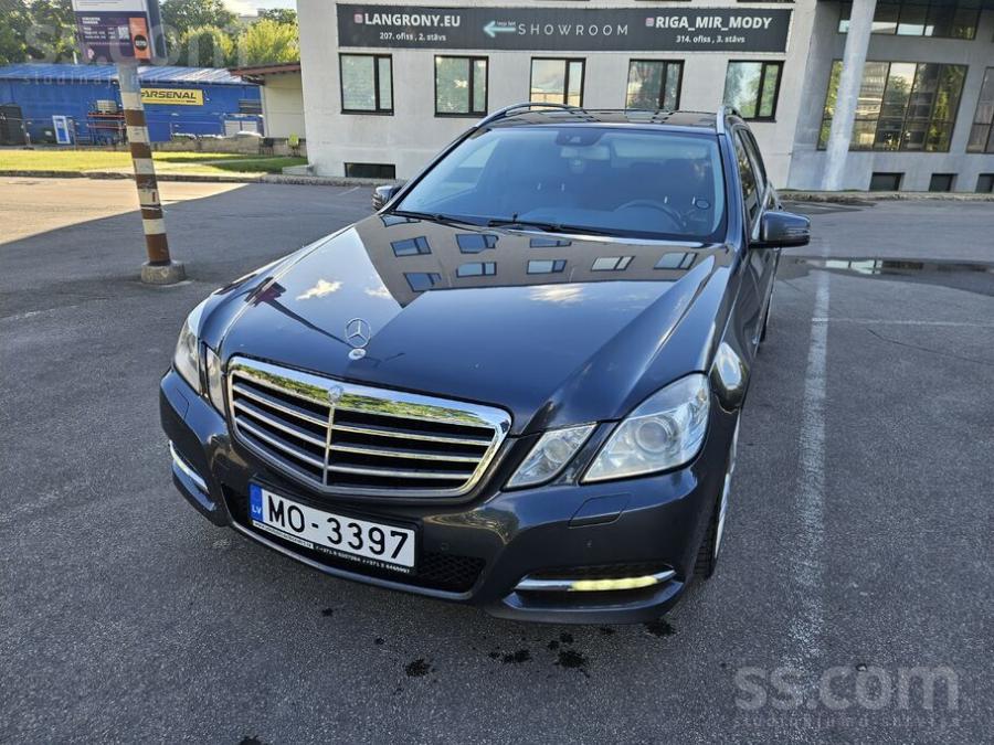 Серый Мерседес E 220 2011 в Рига, объемом двигателя 2.20 л и пробегом 389 тыс. км за 5900 €, фото 3 на AUTOMOTO.COM.LV
