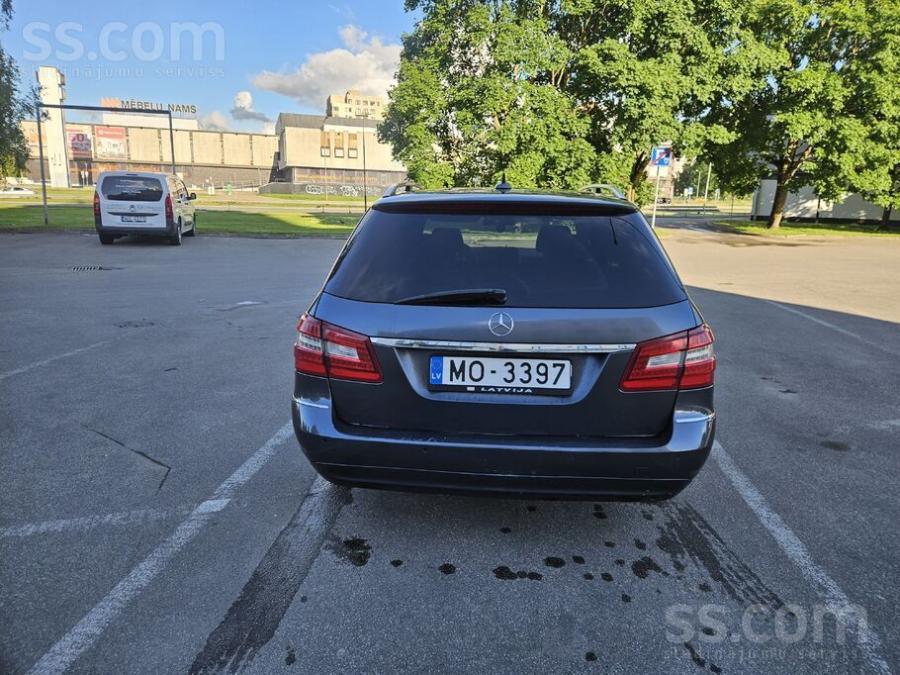 Серый Мерседес E 220 2011 в Рига, объемом двигателя 2.20 л и пробегом 389 тыс. км за 5900 €, фото 8 на AUTOMOTO.COM.LV