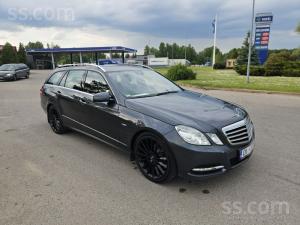 Серый Мерседес E 220 2011 в Цесис, объемом двигателя 2.20 л и пробегом 327 тыс. км за 7700 €, фото 4 на AUTOMOTO.COM.LV
