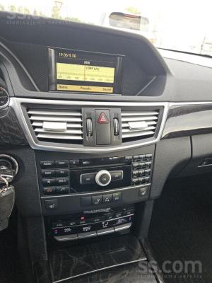 Серый Мерседес E 220 2011 в Цесис, объемом двигателя 2.20 л и пробегом 327 тыс. км за 7700 €, фото 22 на AUTOMOTO.COM.LV