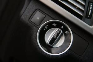 Серый Мерседес E 220 2011 в Рига, объемом двигателя 2.20 л и пробегом 290 тыс. км за 7990 €, фото 20 на AUTOMOTO.COM.LV