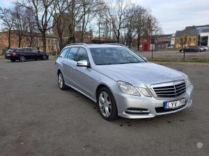 Серый Мерседес E 220 2011 в Клайпеда, объемом двигателя 2.14 л и пробегом 340 тыс. км за 4000 €, фото 3 на AUTOMOTO.COM.LV
