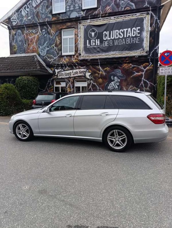 Pelēks Mercedes-Benz E 220 2011 Šilalė, ar dzinēja tilpumu 2.10 L un nobraukumu 341 tūkst. km par 3700 €, foto 1 vietnē AUTOMOTO.COM.LV