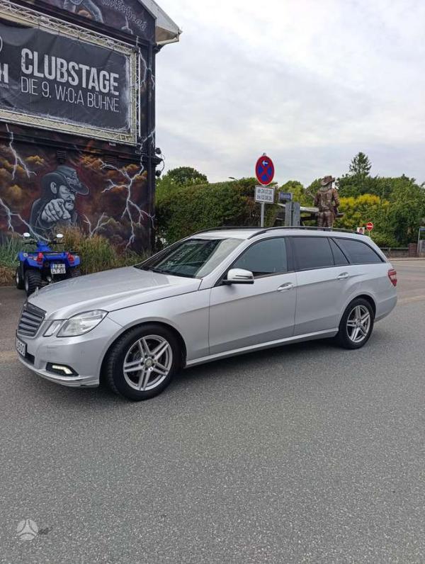 Pelēks Mercedes-Benz E 220 2011 Šilalė, ar dzinēja tilpumu 2.10 L un nobraukumu 341 tūkst. km par 3700 €, foto 5 vietnē AUTOMOTO.COM.LV