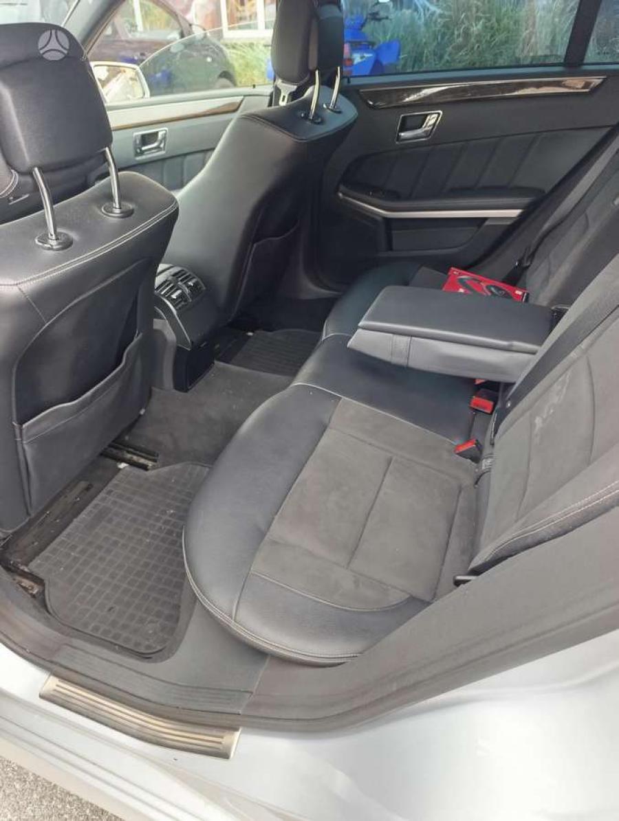 Grey Mercedes-Benz E 220 2011 in Silale, with an engine capacity of 2.10 L and mileage of 341 thousand km for 3700 €, photo 8 on AUTOMOTO.COM.LV