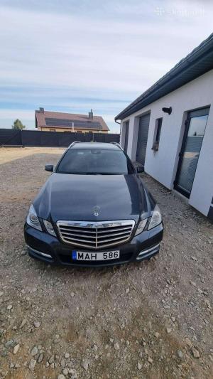 Grey Mercedes-Benz E 220 2011 in Mazeikiai, with an engine capacity of 2.20 L and mileage of 315 thousand km for 6000 €, photo  on AUTOMOTO.COM.LV