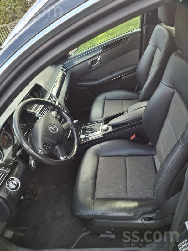 Grey Mercedes-Benz E 220 2011 in Bauska, with an engine capacity of 2.20 L and mileage of 517 thousand km for 5500 €, photo 1 on AUTOMOTO.COM.LV