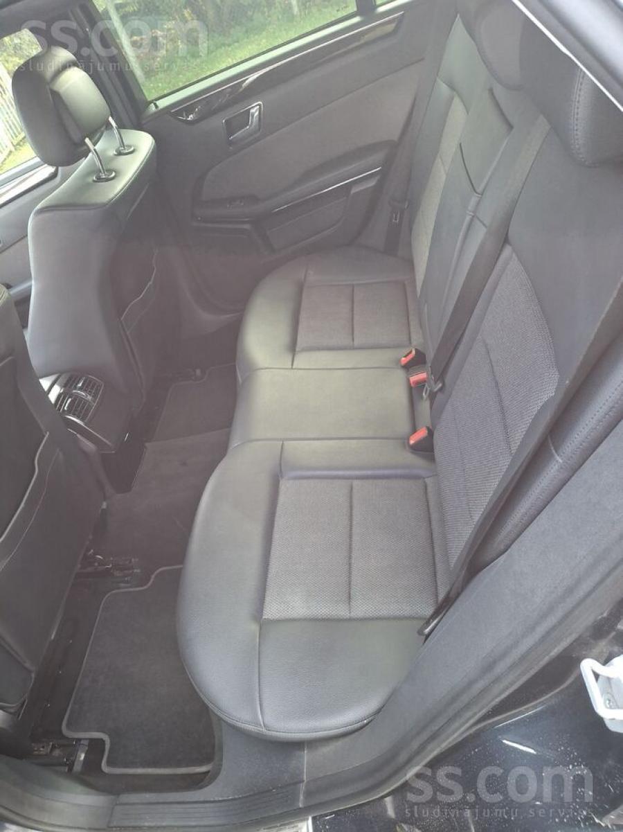 Grey Mercedes-Benz E 220 2011 in Bauska, with an engine capacity of 2.20 L and mileage of 517 thousand km for 5500 €, photo 3 on AUTOMOTO.COM.LV