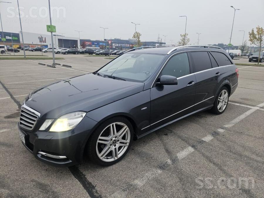 Серый Мерседес E 220 2011 в Рига, объемом двигателя 2.20 л и пробегом 390 тыс. км за 5500 €, фото 1 на AUTOMOTO.COM.LV