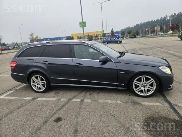 Grey Mercedes-Benz E 220 2011 in Riga, with an engine capacity of 2.20 L and mileage of 390 thousand km for 5500 €, photo 5 on AUTOMOTO.COM.LV