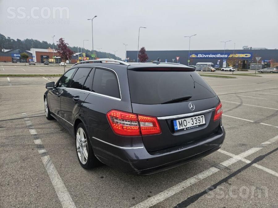 Серый Мерседес E 220 2011 в Рига, объемом двигателя 2.20 л и пробегом 390 тыс. км за 5500 €, фото 8 на AUTOMOTO.COM.LV