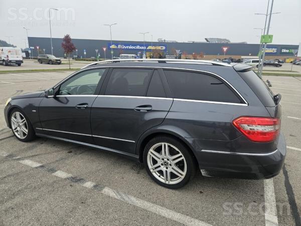 Grey Mercedes-Benz E 220 2011 in Riga, with an engine capacity of 2.20 L and mileage of 390 thousand km for 5500 €, photo 9 on AUTOMOTO.COM.LV