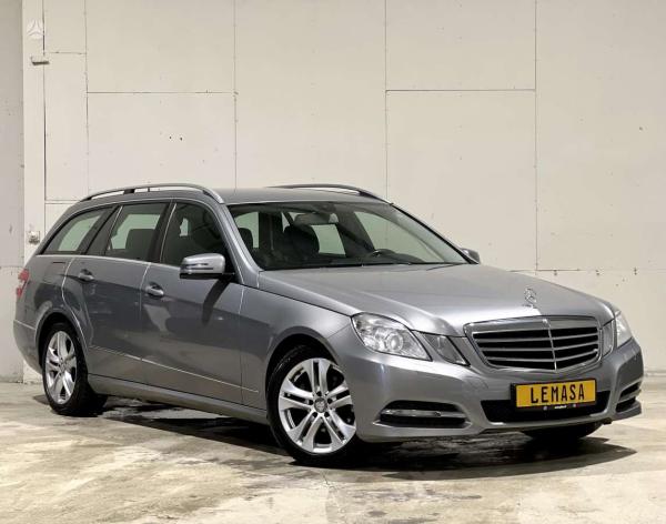 Grey Mercedes-Benz E 220 2012 in Klaipeda, with an engine capacity of 2.14 L and mileage of 357 thousand km for 5999 €, photo 4 on AUTOMOTO.COM.LV