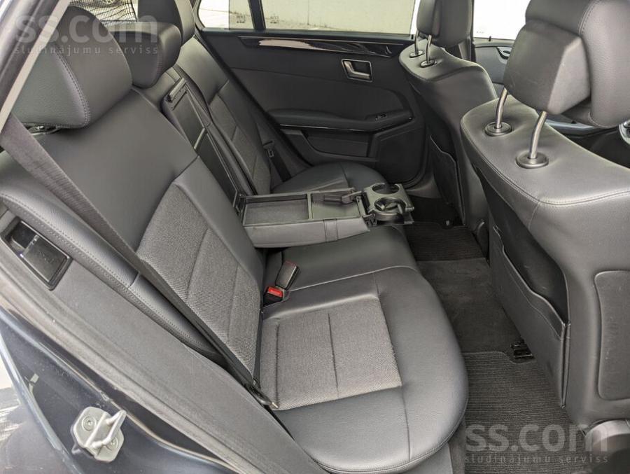 Pelēks Mercedes-Benz E 220 2012 Rīga, ar dzinēja tilpumu 2.20 L un nobraukumu 220 tūkst. km par 8990 €, foto 13 vietnē AUTOMOTO.COM.LV