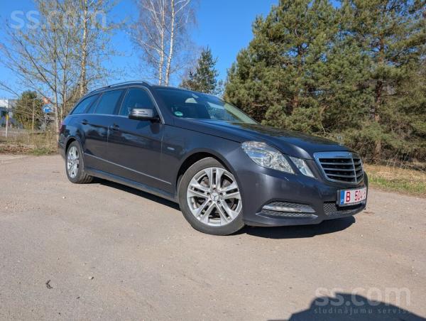 Серый Мерседес E 220 2012 в Рига, объемом двигателя 2.20 л и пробегом 220 тыс. км за 8800 €, фото 9 на AUTOMOTO.COM.LV