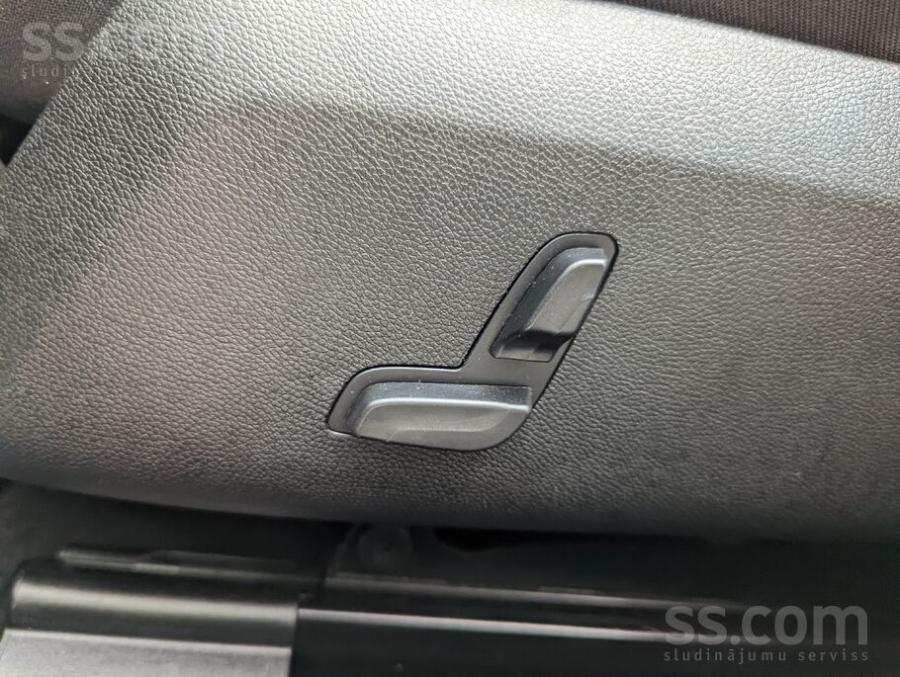 Grey Mercedes-Benz E 220 2012 in Riga, with an engine capacity of 2.20 L and mileage of 220 thousand km for 8800 €, photo 19 on AUTOMOTO.COM.LV