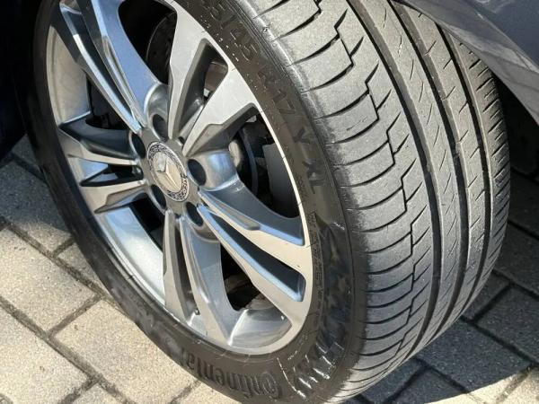 Pelēks Mercedes-Benz E 220 2012 Jūrmala, ar dzinēja tilpumu 2.20 L un nobraukumu 257 tūkst. km par 5950 €, foto 8 vietnē AUTOMOTO.COM.LV