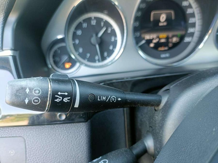 Grey Mercedes-Benz E 220 2012 in Klaipeda, with an engine capacity of 2.14 L and mileage of 347 thousand km for 6650 €, photo 17 on AUTOMOTO.COM.LV