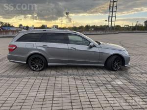 Pelēks Mercedes-Benz E 220 2012 Rīga, ar dzinēja tilpumu 2.20 L un nobraukumu 293 tūkst. km par 9300 €, foto 5 vietnē AUTOMOTO.COM.LV