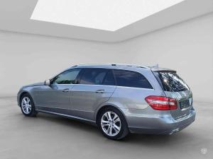 Серый Мерседес E 220 2012 в Вильнюс, объемом двигателя 2.10 л и пробегом 289 тыс. км за 6890 €, фото 6 на AUTOMOTO.COM.LV