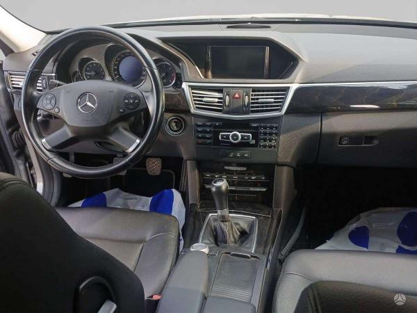 Pelēks Mercedes-Benz E 220 2012 Viļņa, ar dzinēja tilpumu 2.10 L un nobraukumu 289 tūkst. km par 6890 €, foto 10 vietnē AUTOMOTO.COM.LV