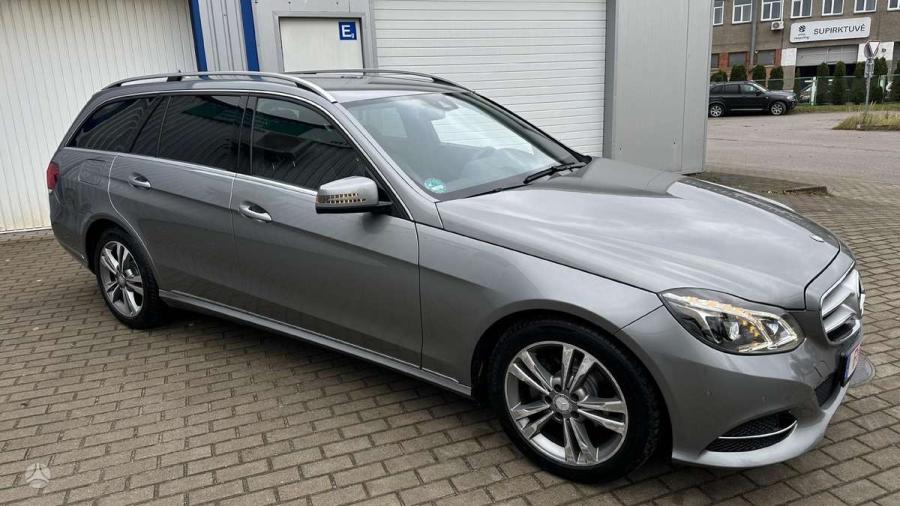 Grey Mercedes-Benz E 220 2013 in Marijampole, with an engine capacity of 2.14 L and mileage of 285 thousand km for 10100 €, photo 5 on AUTOMOTO.COM.LV
