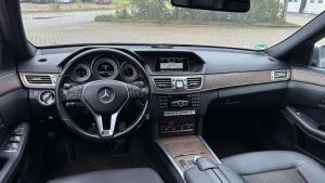 Pelēks Mercedes-Benz E 220 2013 Marijampole, ar dzinēja tilpumu 2.14 L un nobraukumu 285 tūkst. km par 10200 €, foto 11 vietnē AUTOMOTO.COM.LV
