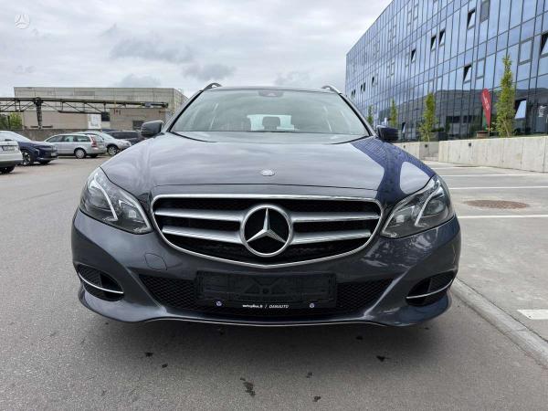 Pelēks Mercedes-Benz E 220 2013 Panevēža, ar dzinēja tilpumu 2.14 L un nobraukumu 315 tūkst. km par 7850 €, foto 4 vietnē AUTOMOTO.COM.LV