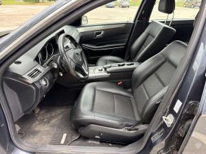 Pelēks Mercedes-Benz E 220 2013 Panevēža, ar dzinēja tilpumu 2.14 L un nobraukumu 315 tūkst. km par 7850 €, foto 15 vietnē AUTOMOTO.COM.LV