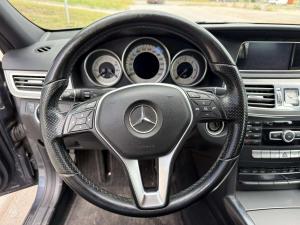 Pelēks Mercedes-Benz E 220 2013 Panevēža, ar dzinēja tilpumu 2.14 L un nobraukumu 315 tūkst. km par 7850 €, foto 19 vietnē AUTOMOTO.COM.LV