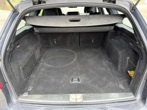 Pelēks Mercedes-Benz E 220 2013 Panevēža, ar dzinēja tilpumu 2.14 L un nobraukumu 315 tūkst. km par 7850 €, foto 33 vietnē AUTOMOTO.COM.LV