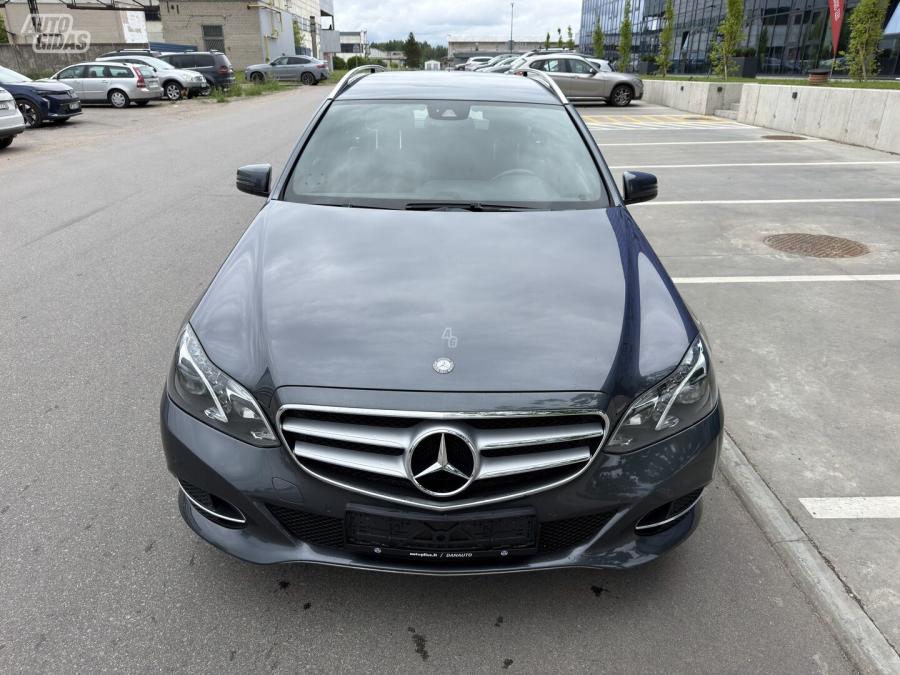 Grey Mercedes-Benz E 220 2013 in Panevezys, with an engine capacity of 2.10 L and mileage of 315 thousand km for 7850 €, photo 6 on AUTOMOTO.COM.LV