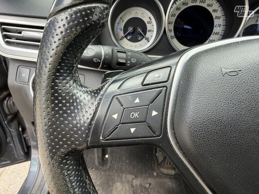 Grey Mercedes-Benz E 220 2013 in Panevezys, with an engine capacity of 2.10 L and mileage of 315 thousand km for 7850 €, photo 21 on AUTOMOTO.COM.LV