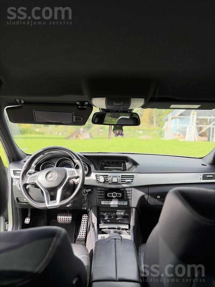 Grey Mercedes-Benz E 220 2013 in Riga, with an engine capacity of 2.20 L and mileage of 295 thousand km for 8500 €, photo 5 on AUTOMOTO.COM.LV