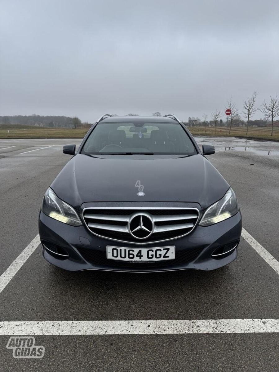 Grey Mercedes-Benz E 220 2014 in Siauliai, with an engine capacity of 2.10 L and mileage of 504 thousand km for 4500 €, photo 2 on AUTOMOTO.COM.LV