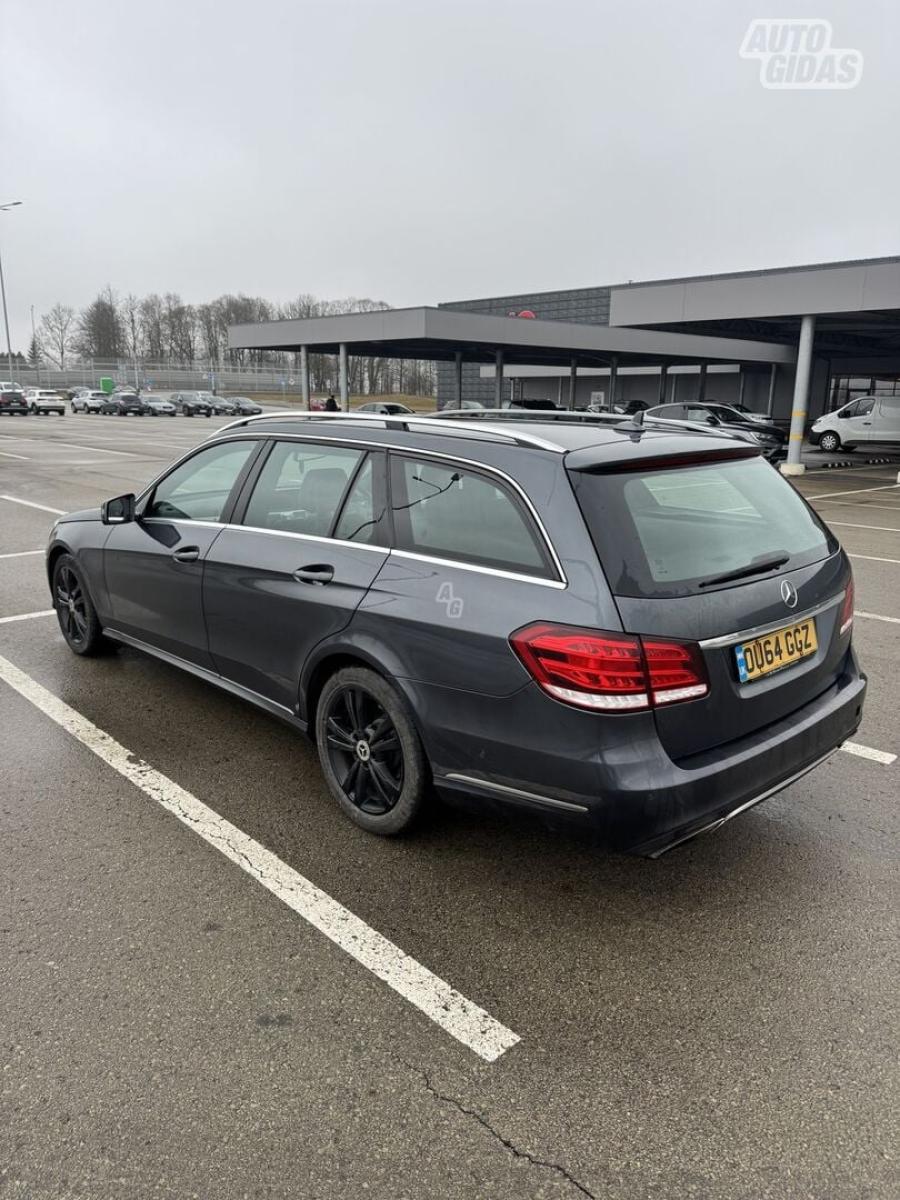 Grey Mercedes-Benz E 220 2014 in Siauliai, with an engine capacity of 2.10 L and mileage of 504 thousand km for 4500 €, photo 4 on AUTOMOTO.COM.LV